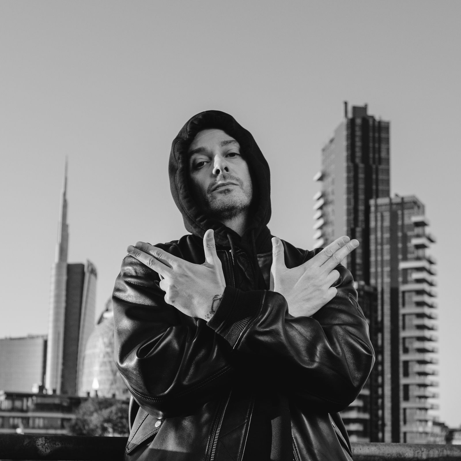 Fabri Fibra | EarOne