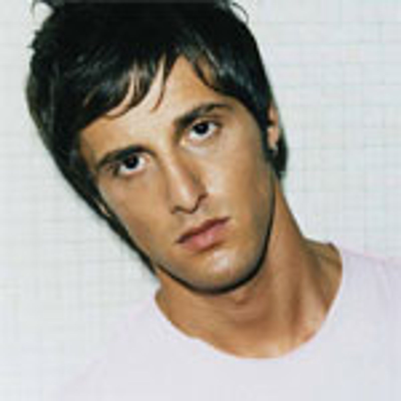 Luca Dirisio | EarOne