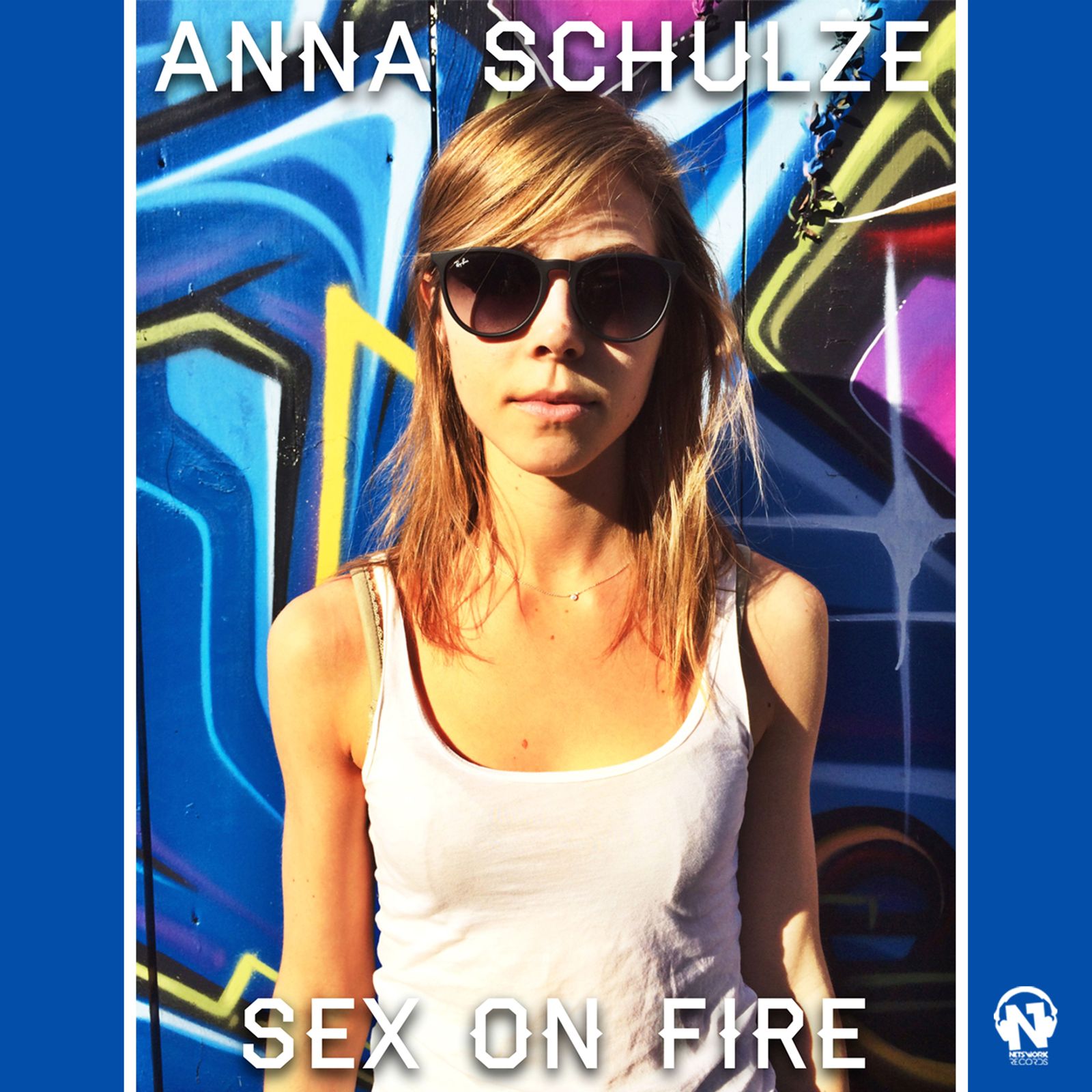 ANNA SCHULZE | EarOne